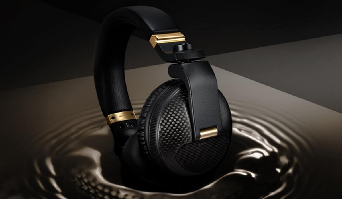 Best DJing Headphones in 2025: Ultimate Guide for DJs